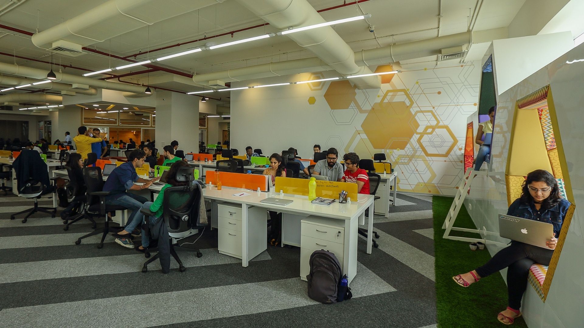 Razorpay Office and People - Check out workspace Photos